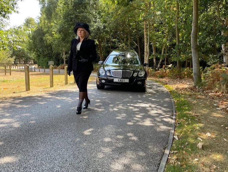 Farthing Funeral Service | Ipswich, Felixstowe and Debenham